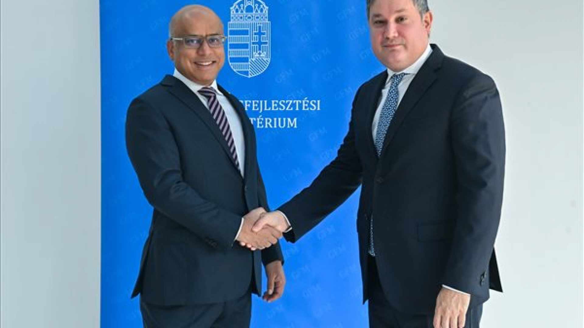 About Hungary - Minister Nagy holds talks with new Dunaferr owner