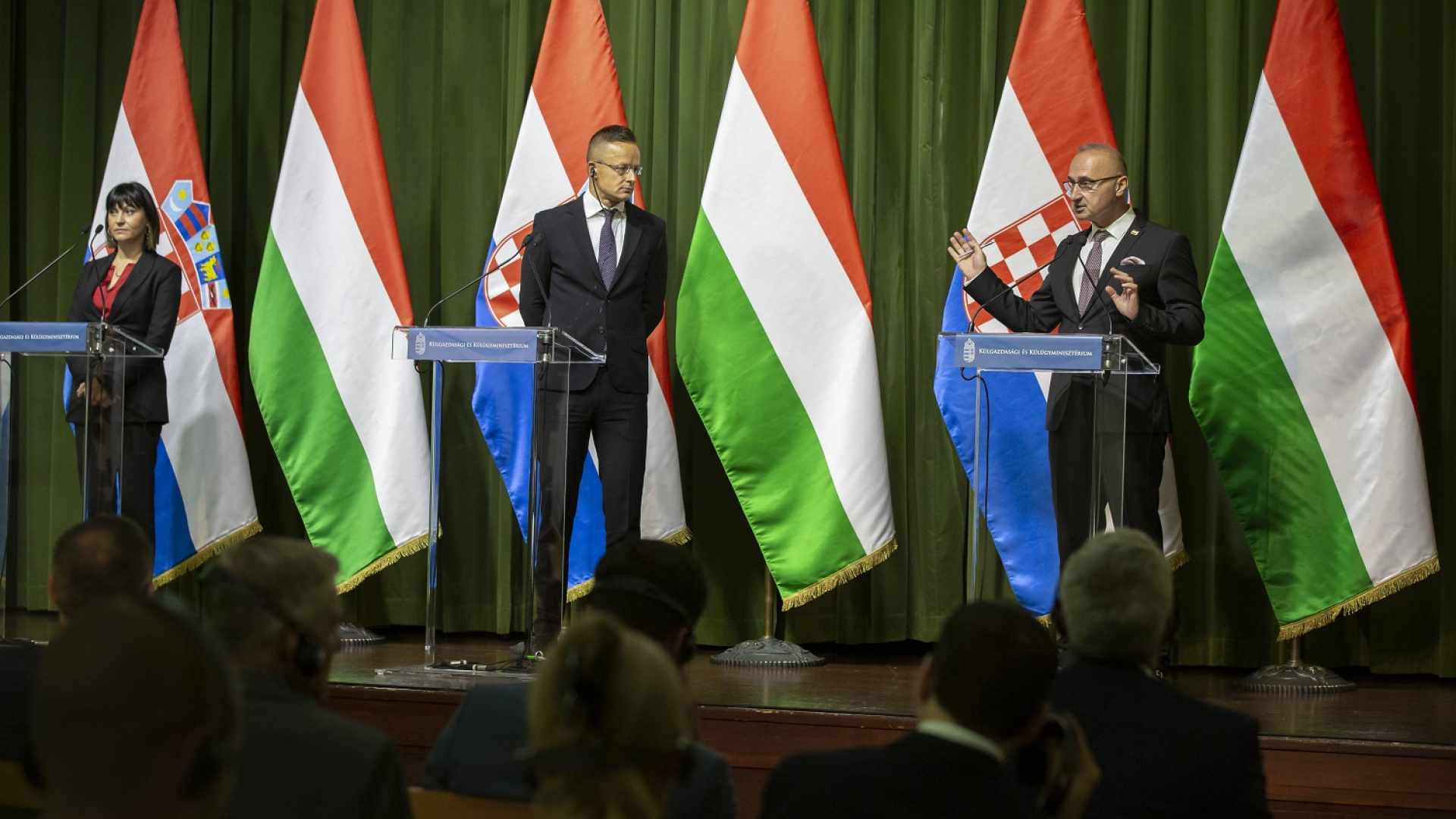 About Hungary - FM: Cooperation in Hungarian-Croatian border region ...