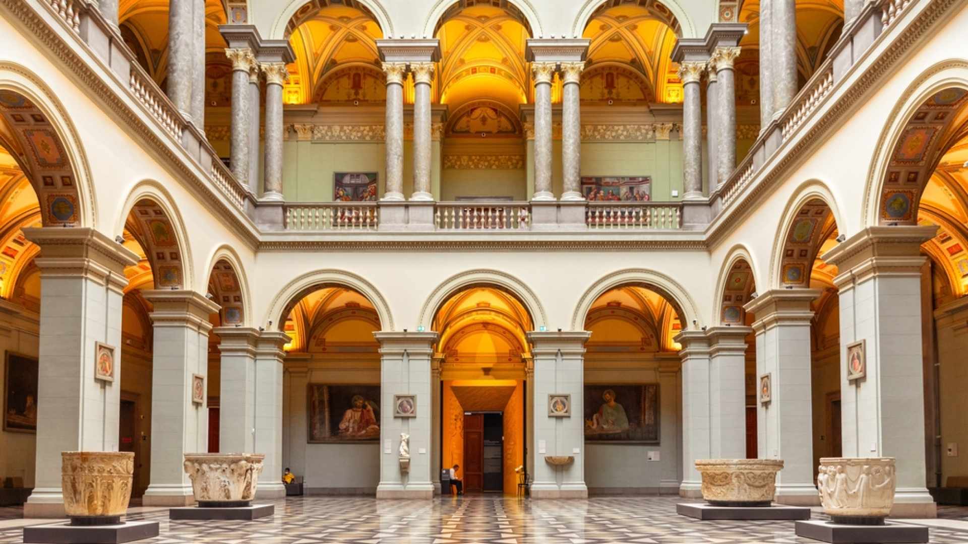 About Hungary - Museum of Fine Arts exhibition draws record crowds