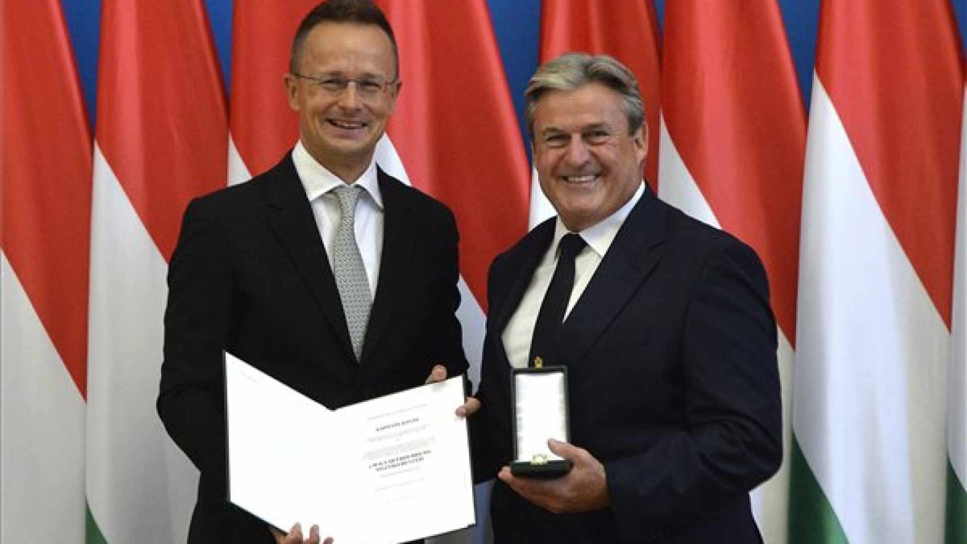 About Hungary - Foreign Minister hands state honor to Shell Global ...