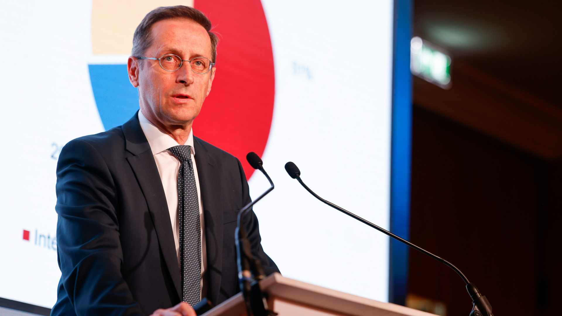 About Hungary - Finance Minister: 2025 budget to benefit families and ...