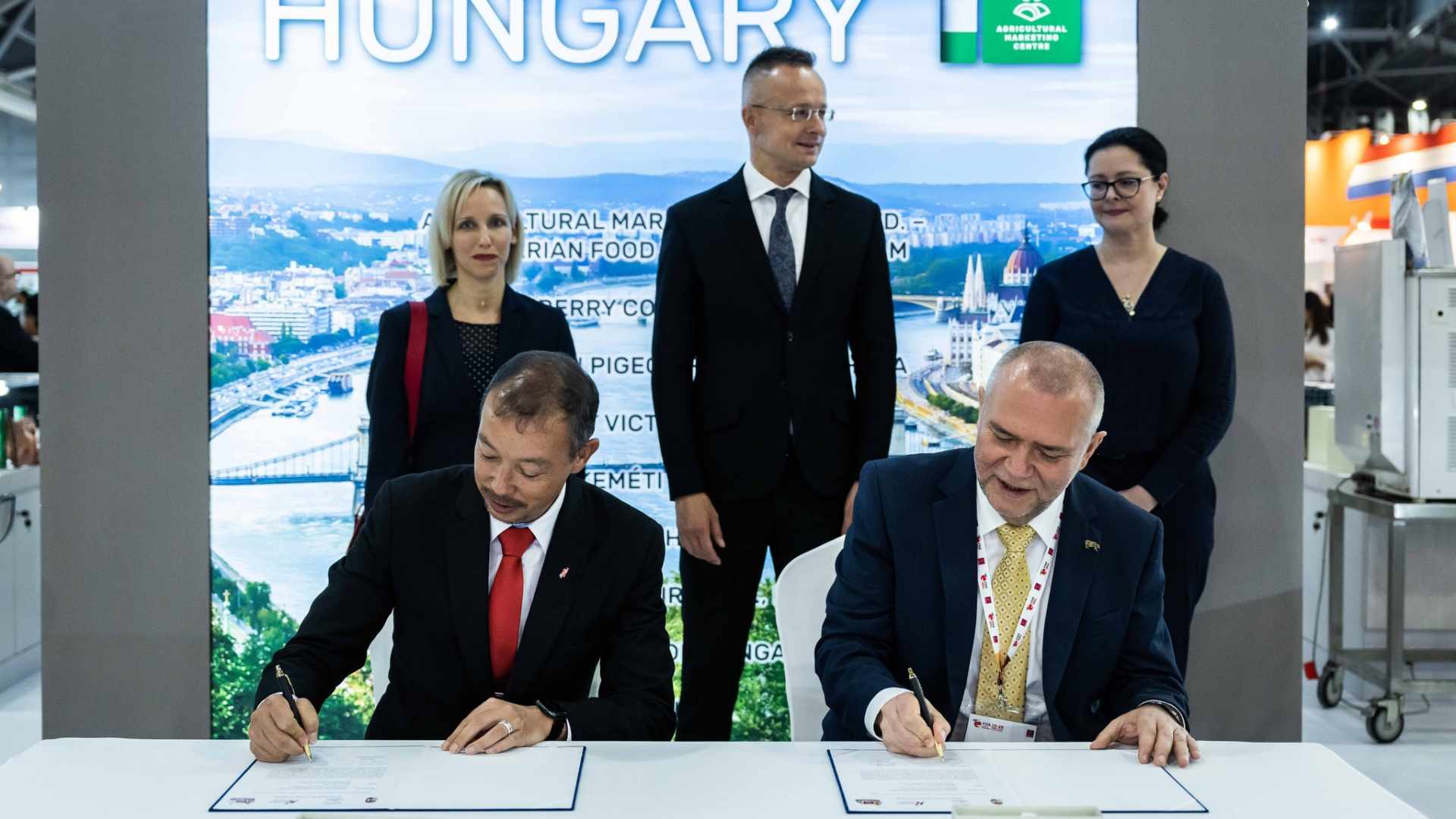 About Hungary - FM: Hungary and Singapore believe in importance of national sovereignty